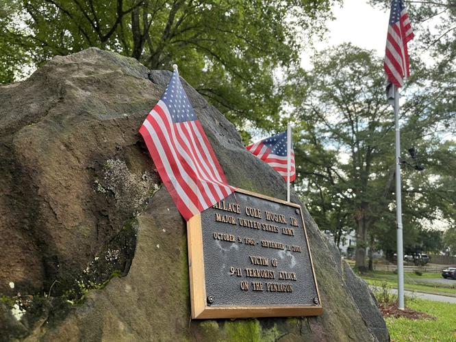 Solemn remembering at Memorial Park | News | mymcr.net