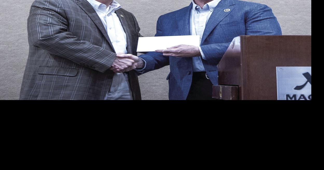 Bittick honored by Macon Crimestoppers | News | mymcr.net