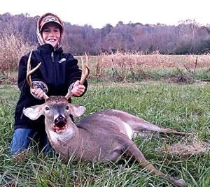 Driskell family kills two deer | Sports | mymcr.net