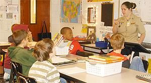 Parent volunteer Elizabeth Colley makes World War II interesting | News ...