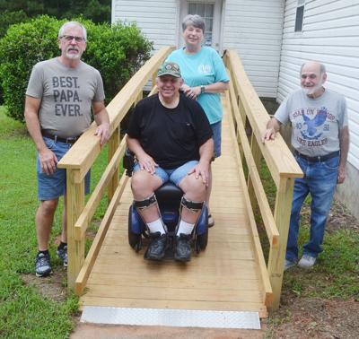 Bolingbroke rallies to help a helper | News | mymcr.net