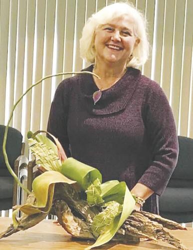 Bolingbroke lady creates art from unlikely sources | News | mymcr.net