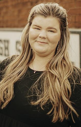 MP salutatorian Haley Baswell heads to UGA for economics | News | mymcr.net