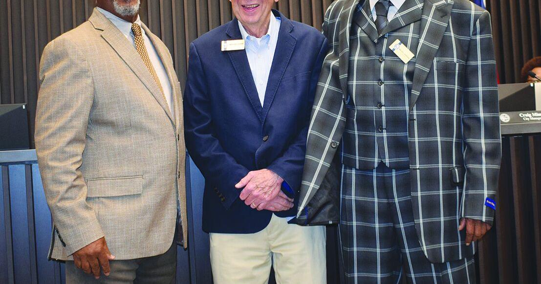 3 Forsyth councilmen take oath | News | mymcr.net