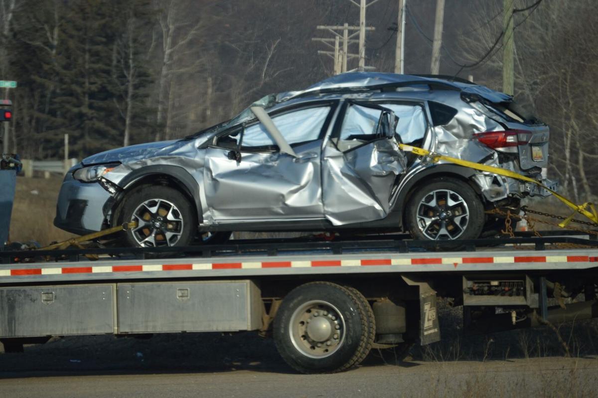 Multi-vehicle crash on US 41 South sends one to hospital, investigation ...
