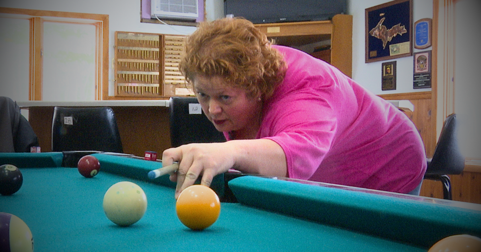 Yooper Betsy Sundholm aims for Top 50 in women's professional billiards ...