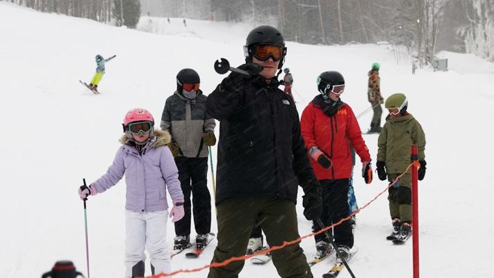 Skiers, snowboarders hit slopes as ski mountains open up in MI's Upper Peninsula | Local News ...