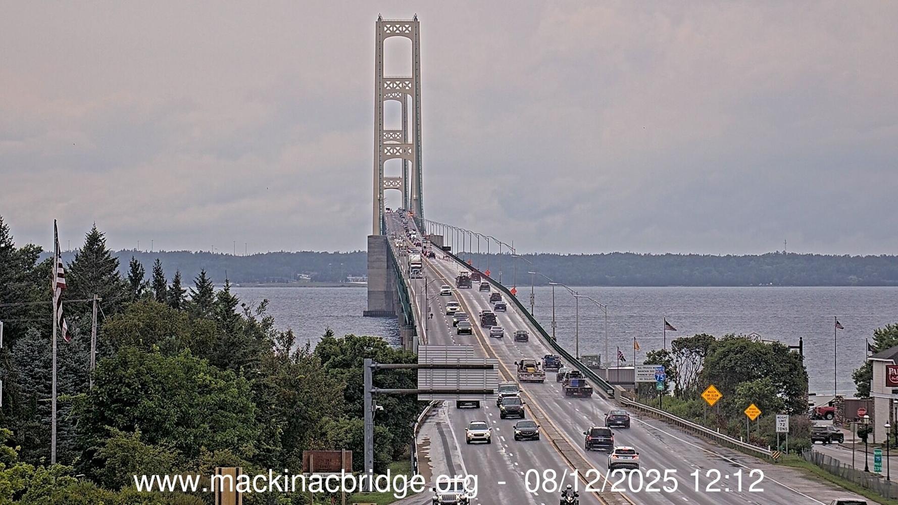 High-speed car chase ensues after U.P. man skips Mackinac Bridge toll ...