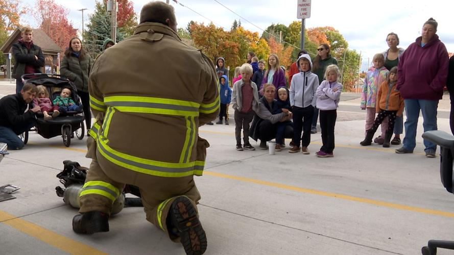 Negaunee firefighters invite homeschoolers to learn about fire safety ...