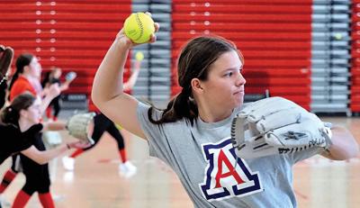 Prep softball preview: Power hitting vs. bunting? Coaches rely on both ...