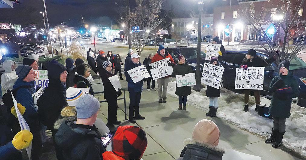 Debate heats up over level of cleanup at Ford’s toxic waste dump ...