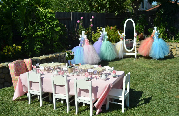 Tea parties cater to 'little ladies'