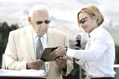 Former Napa mayor donates funds to police for body armor