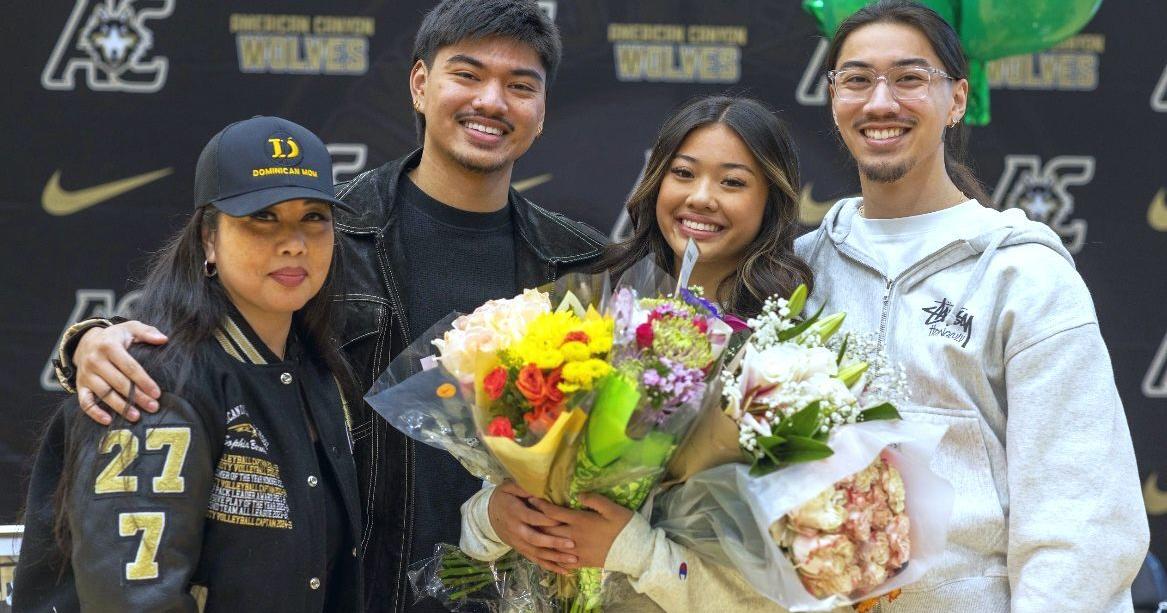 All-County Volleyball MVPs Berry, Bernabe sign with colleges | High ...