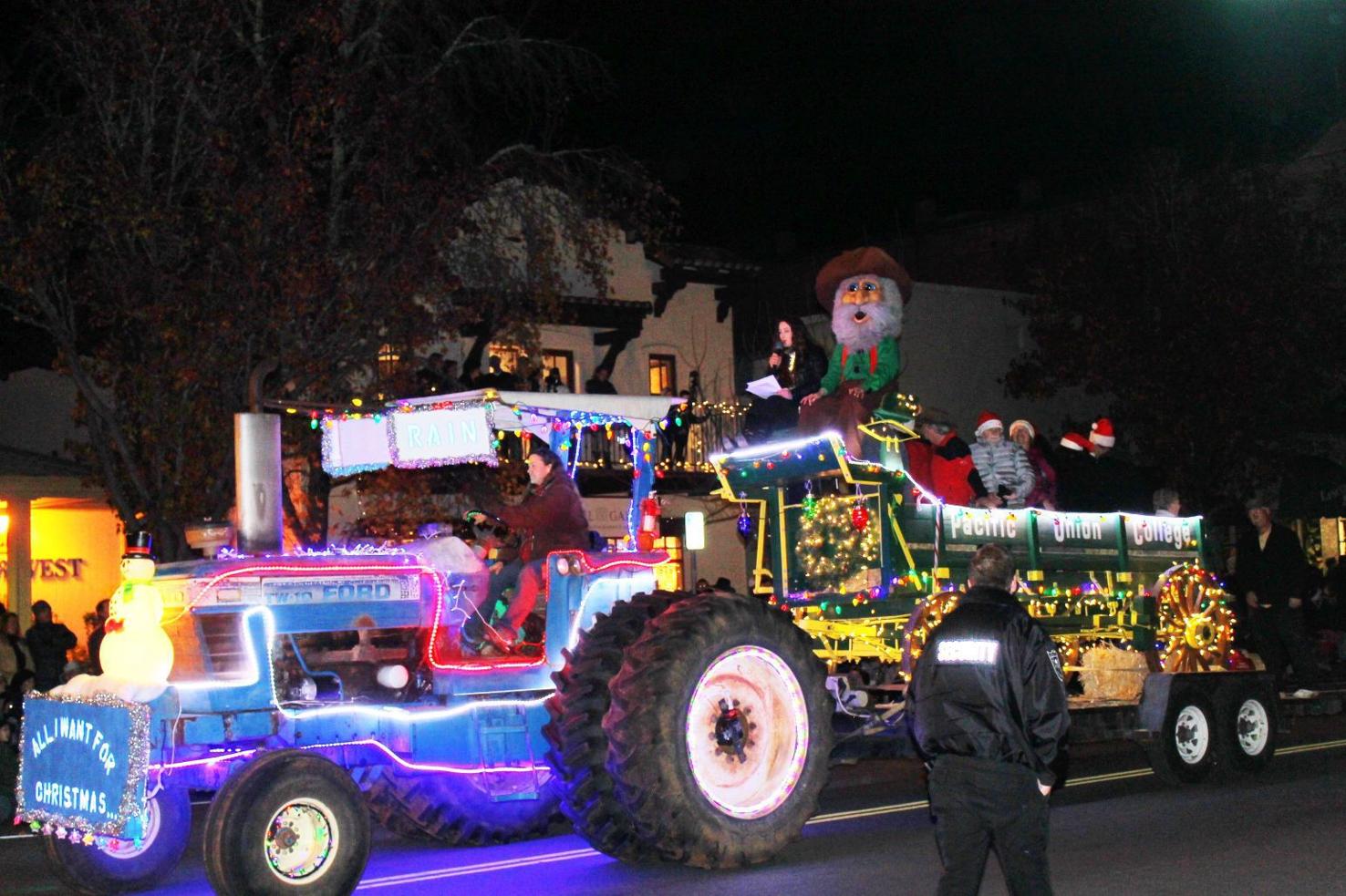 Calistoga Lighted Tractor Parade entries now being accepted