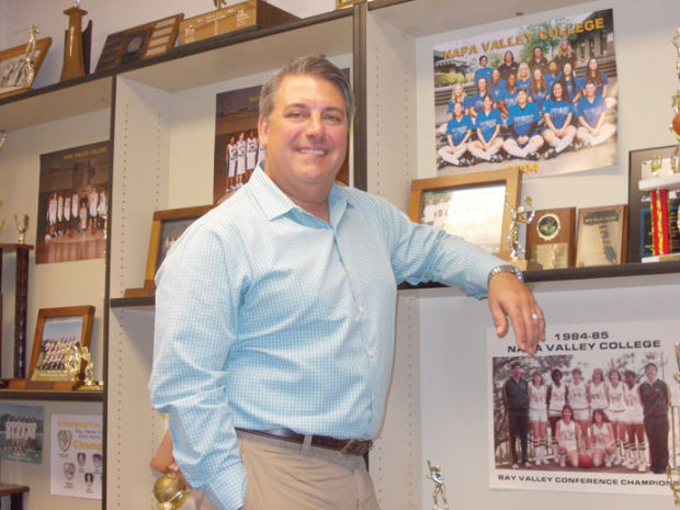 Bob Harris tabbed to navigate the Storm