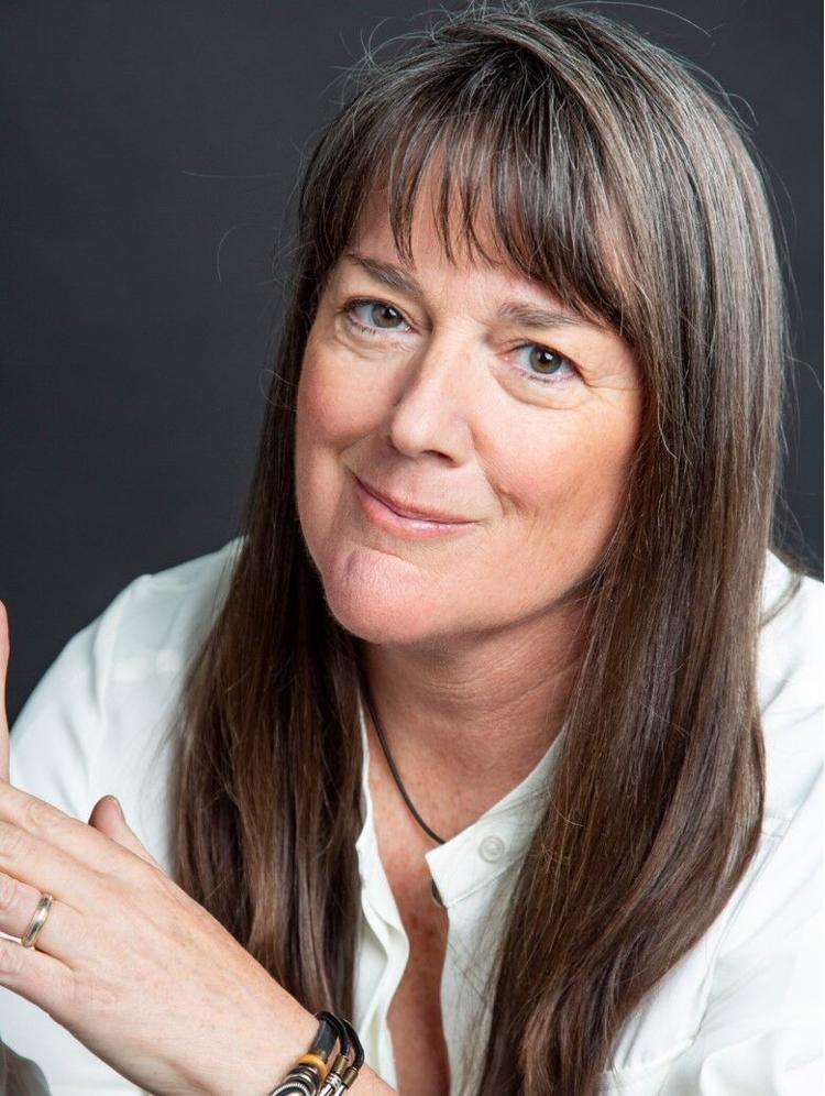 Author Clare Frank talks "Burnt: A Memoir of Fighting Fire" | News ...