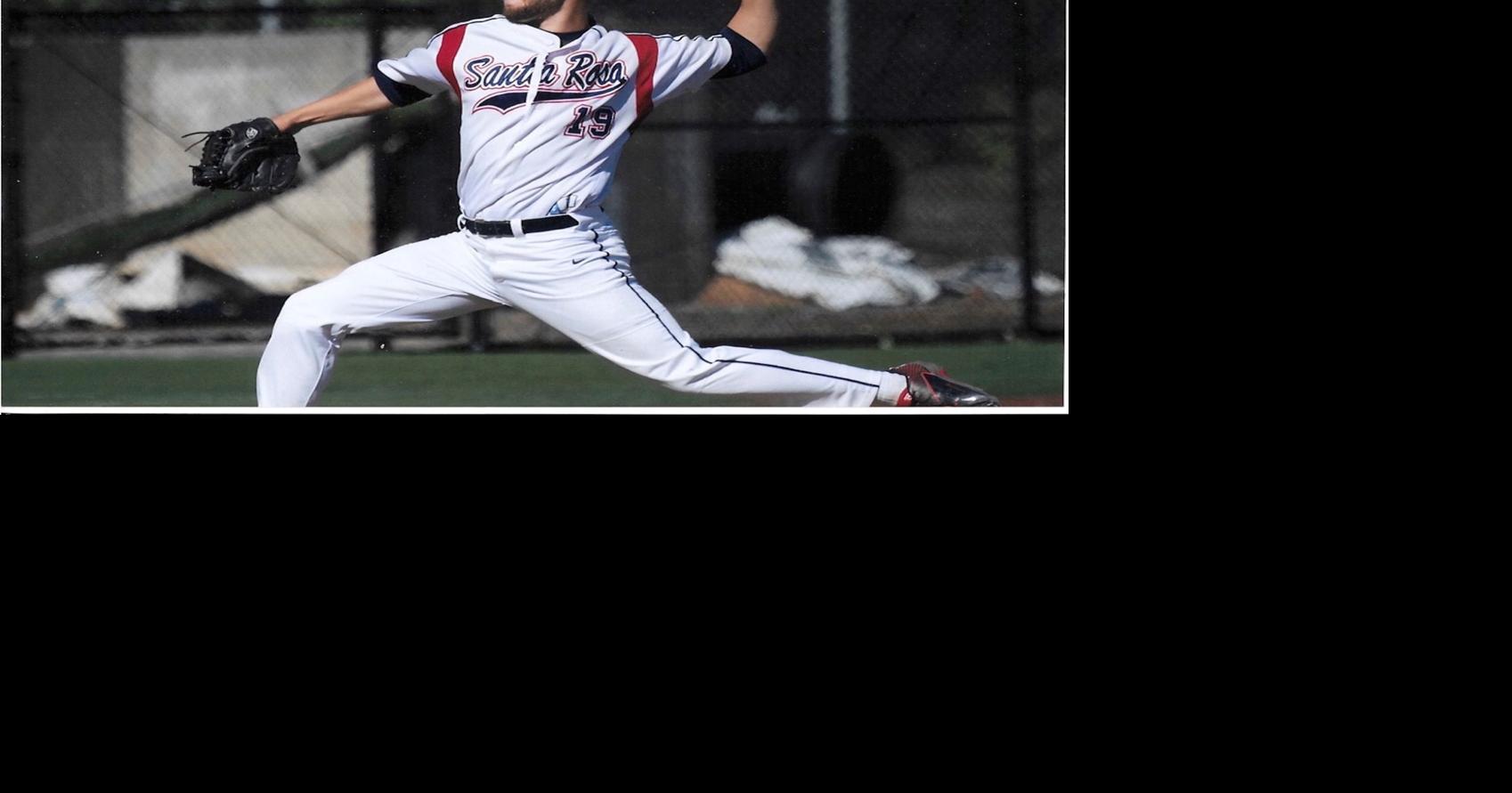 Vintage graduate Estes signs with University of Hawaii for baseball