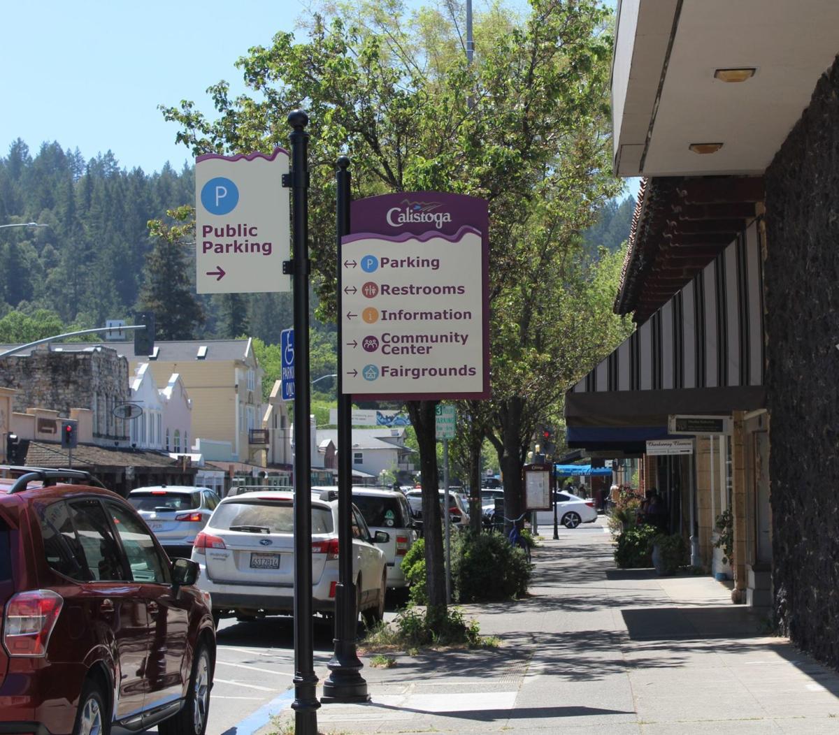 New signs help Calistoga visitors find parking, rest rooms