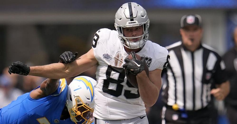NFL: Chargers spoil NFL debut of Napa High grad Bowers, Raiders, 22-10 ...