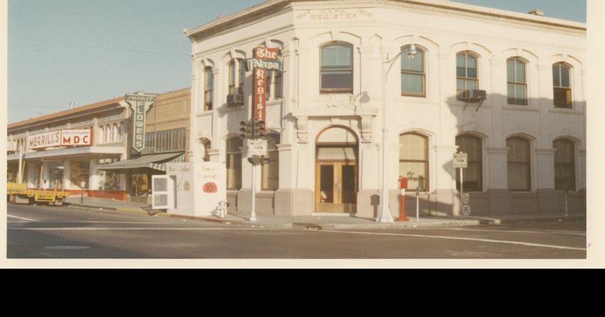 Wanted: old Napa Register neon sign