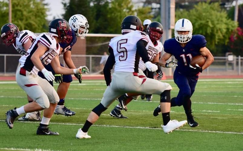 Justin-Siena football team breezes past Healdsburg for first win, 61-0