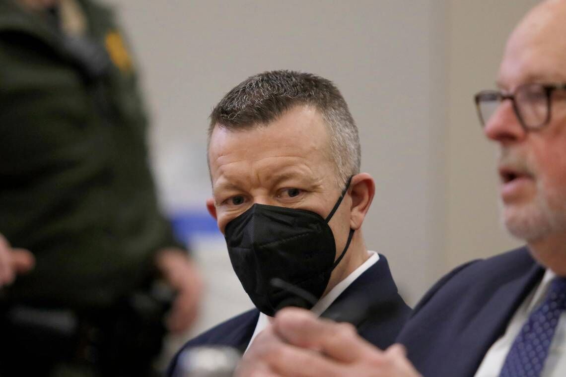 Inmate suspected of stabbing Paul Flores also killed ‘I-5 Strangler’ in ...