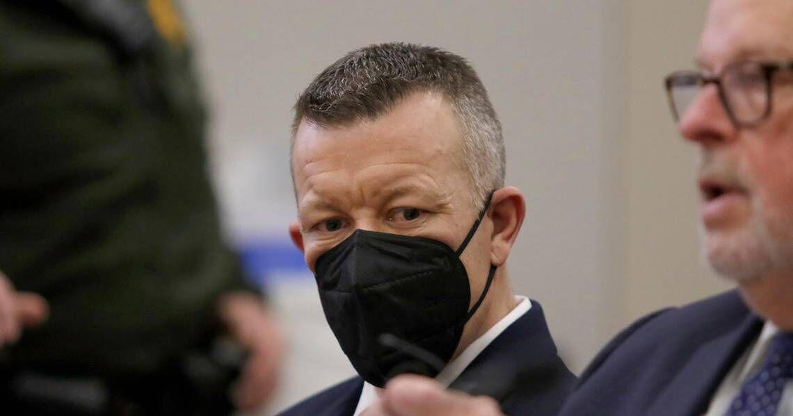 Inmate suspected of stabbing Paul Flores also killed ‘I-5 Strangler’ in ...