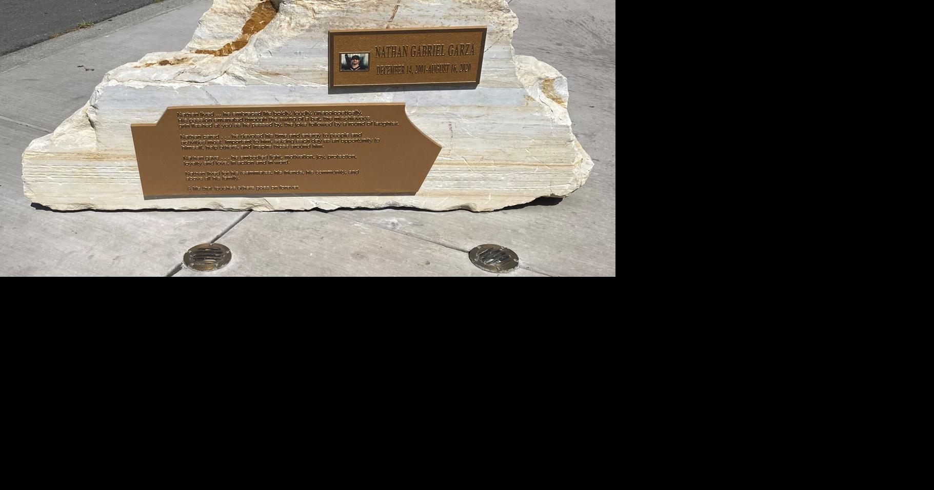 Memorial dedicated outside American Canyon supermarket where employee ...