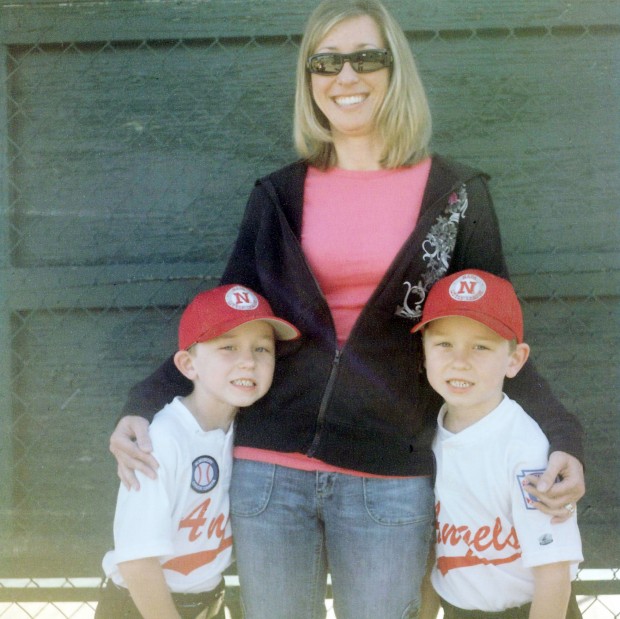 GALLERY: Little League moms | | napavalleyregister.com