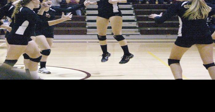 Volleyball: Crushers continue superb season