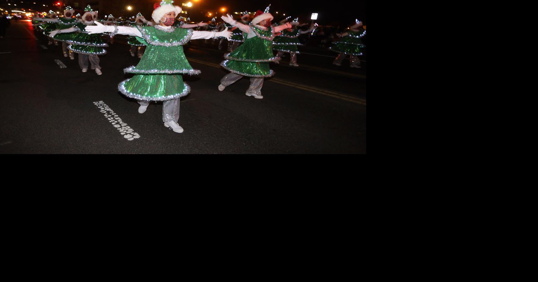 Crowds come out to downtown Napa for city’s first Christmas Parade ...