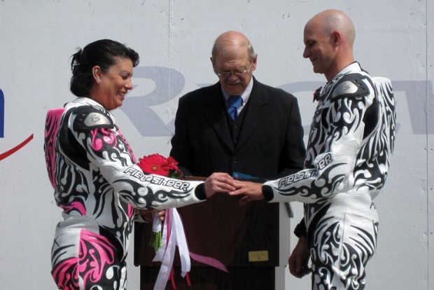 Motorcyclists tie knot at Infineon Raceway