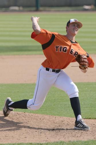 Lombardi shuts door for UOP baseball team