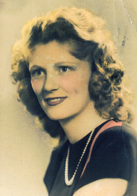 Jacqueline ‘Jackie’ Ruth Walter Gomez