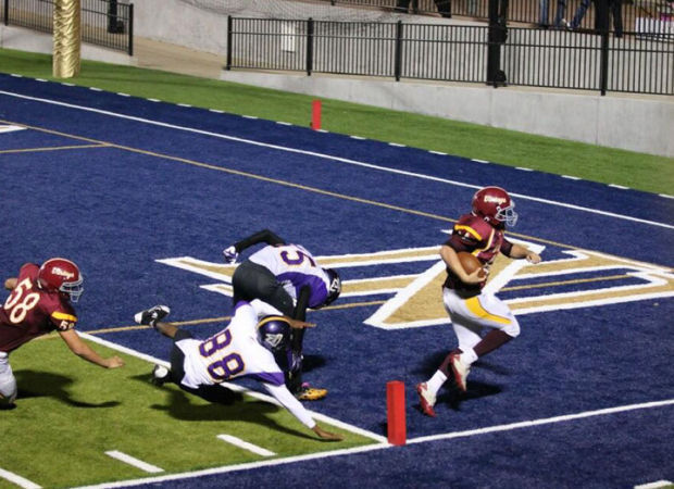 Varsity Football: Vintage hammers Armijo, reaches .500