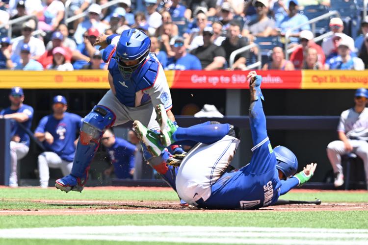 Rangers complete 4-game sweep of slumping Blue Jays with 3-2 victory ...