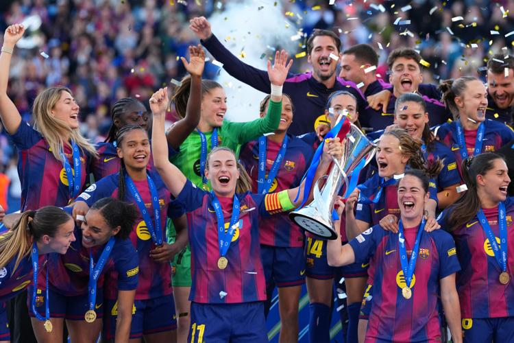 Women's soccer star Alexia Putellas leaves Barcelona after 14 seasons ...