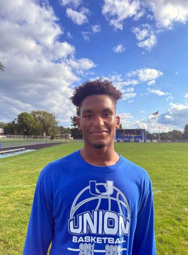 Mitchell expands lineman resume for Union | Sports | ncnewsonline.com