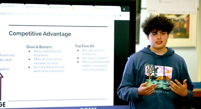 Riv-Ell students present business plans through entrepreneurship ...