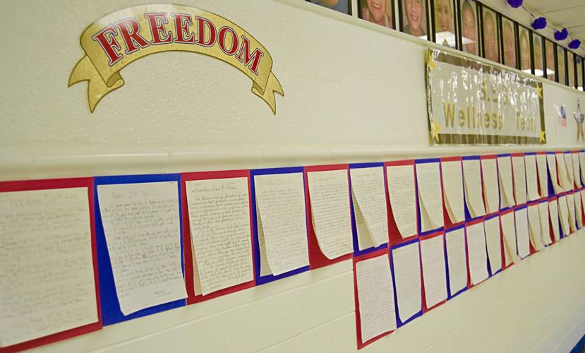 Shenango fifth-graders salute vets | | ncnewsonline.com