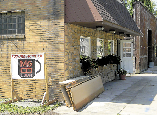 Photos, Story: Mohawk community plans to welcome new gathering place ...