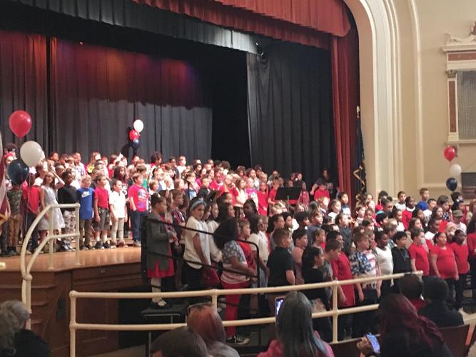 George Washington students salute veterans | Local News | ncnewsonline.com