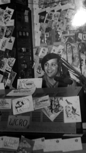 'Keep the music alive': Disc jockey brings old memories through new ...