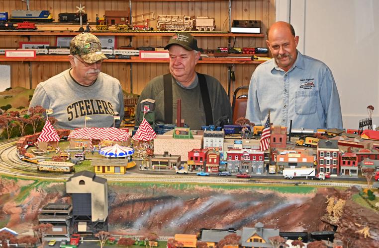 'Love of trains and the season': Model railroad creators see interest ...