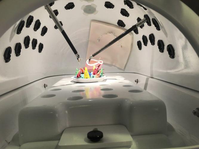 VIDEO: UPMC Jameson to begin robot-assisted surgeries | News ...