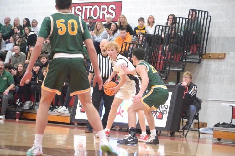 Mohawk holds on to beat Deer Lakes | Sports | ncnewsonline.com
