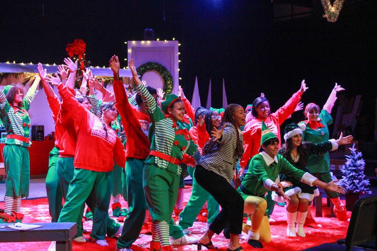New Castle's 'Elf' spreads holiday cheer | Local News | ncnewsonline.com
