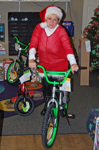 Share Your Wealth toy drive reaches 20 years old | Lifestyles | ncnewsonline.com