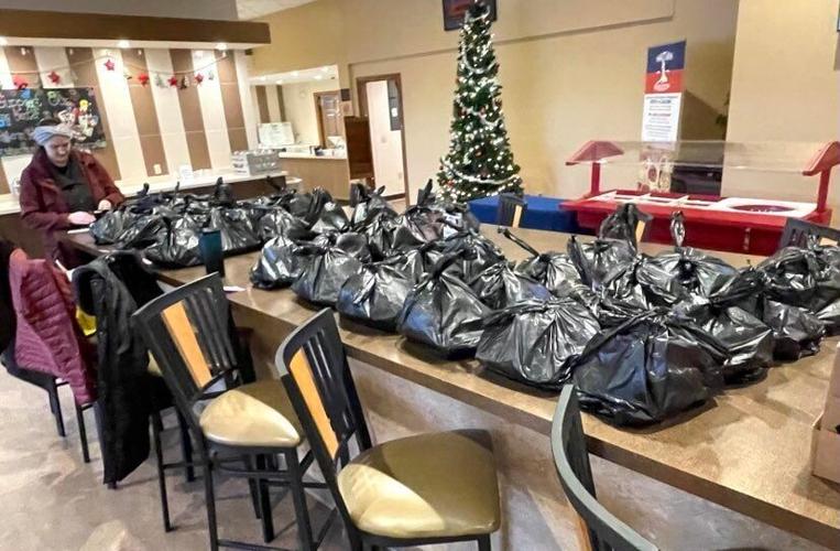 Operation Christmas Cheer delivers more than 400 meals | Lifestyles ...